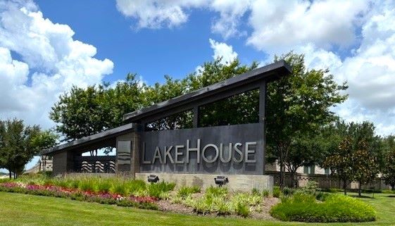 Lake House Community Association | Crest Management